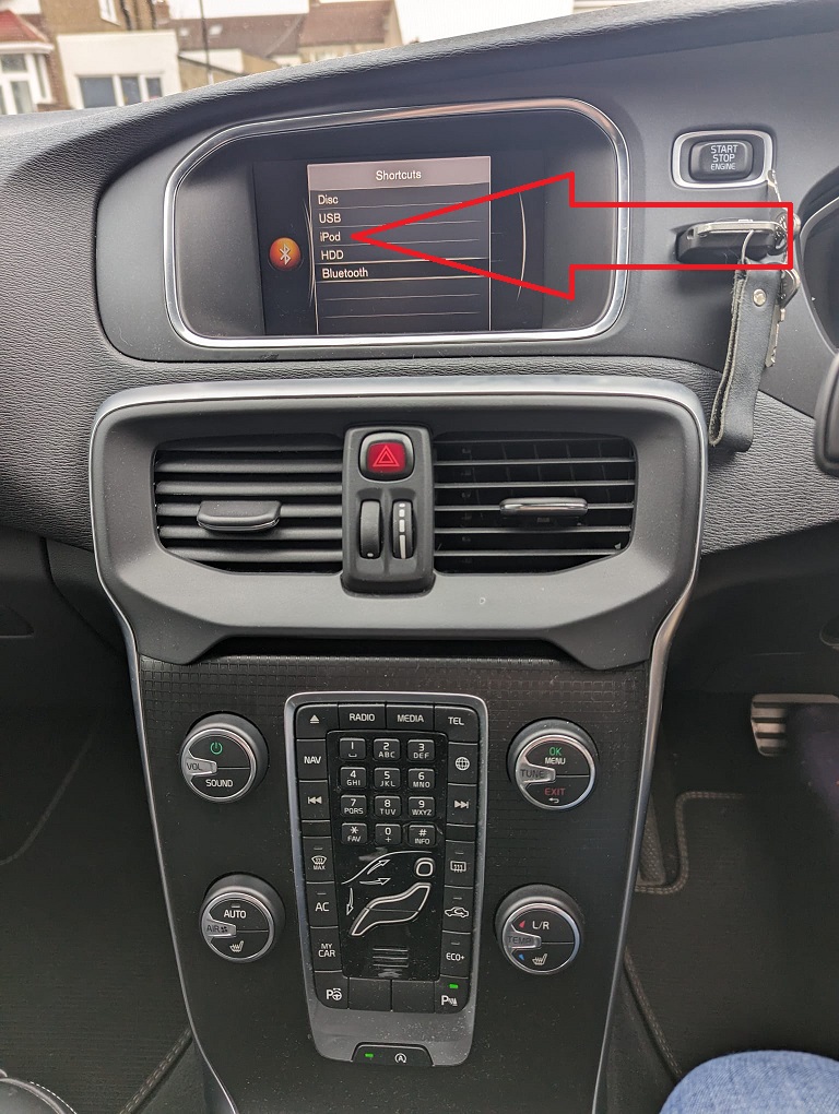 Volvo V40 Right 2011-2018 Aftermarket Radio Upgrade
